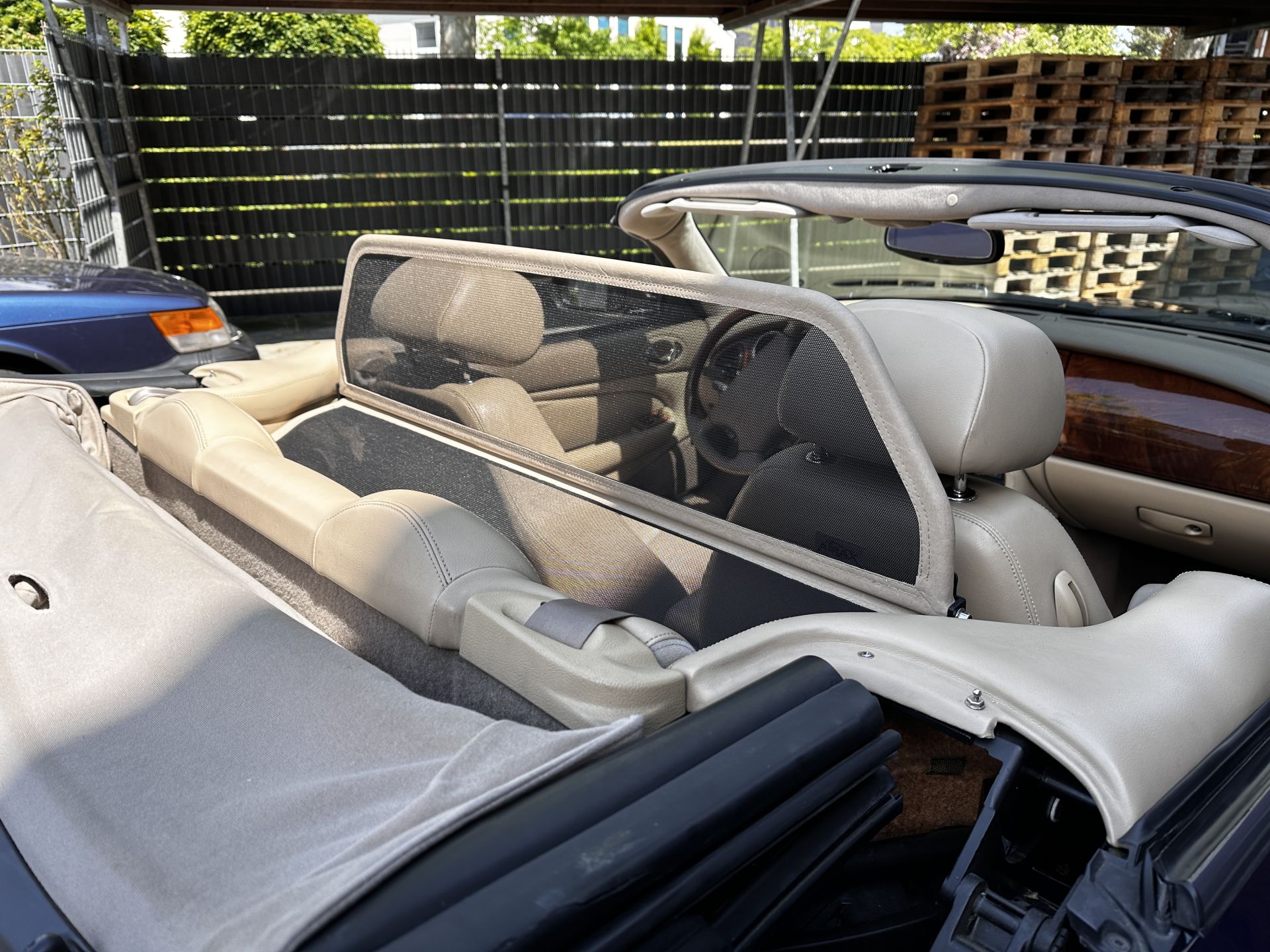 Windschott für Jaguar XK8 XK R Typ100 beige mit Tache